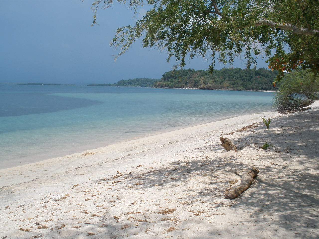 Cafe @ Tinapay: Discovering Magalawa Island in Palauig, Zambales