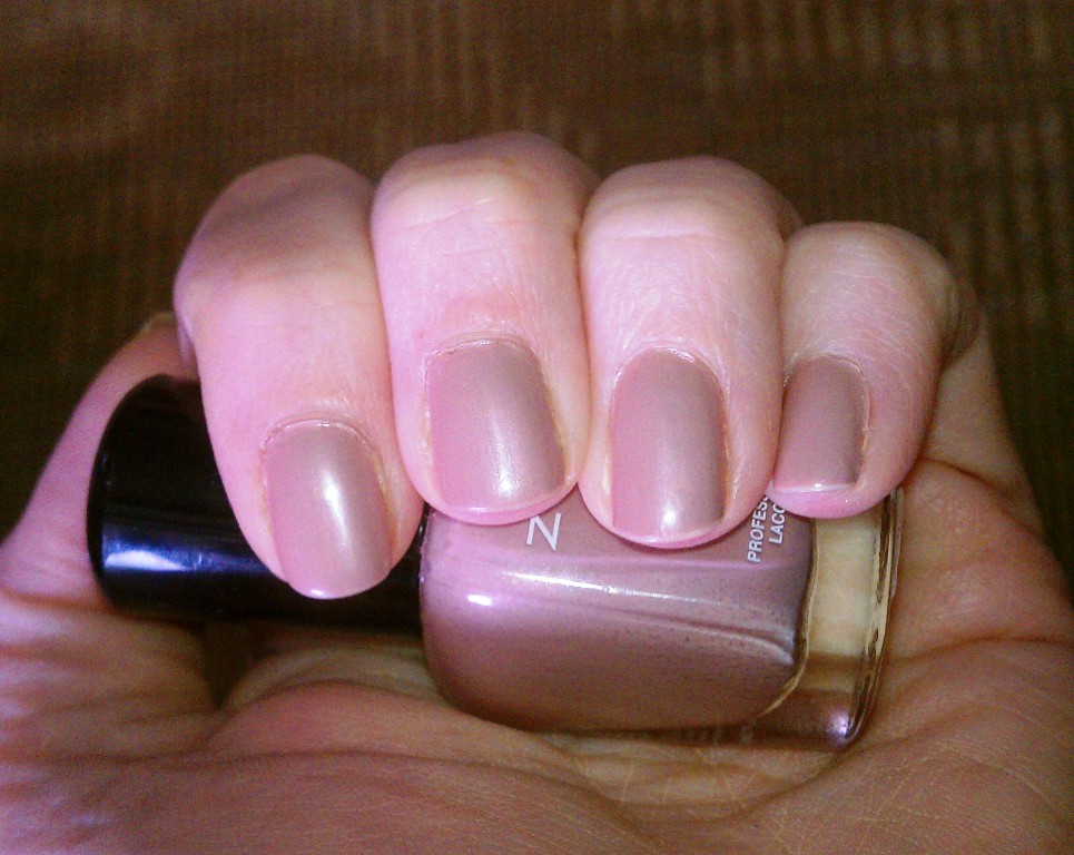 There's Always Time for Lipstick: Nail Polish of the Day: Zoya's Pandora