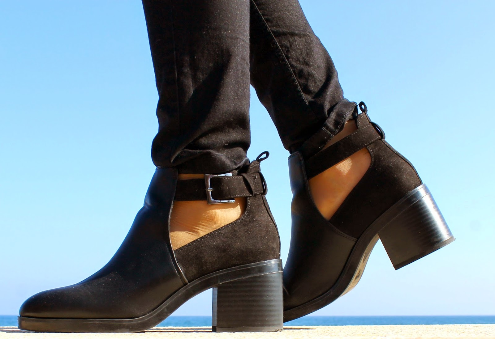 Vacaciones en Plutón: Tendencia: Cut out shoes