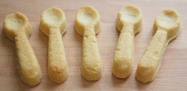 Kitchen Delights: Crème Brûlée with Shortbread Spoons Recipe