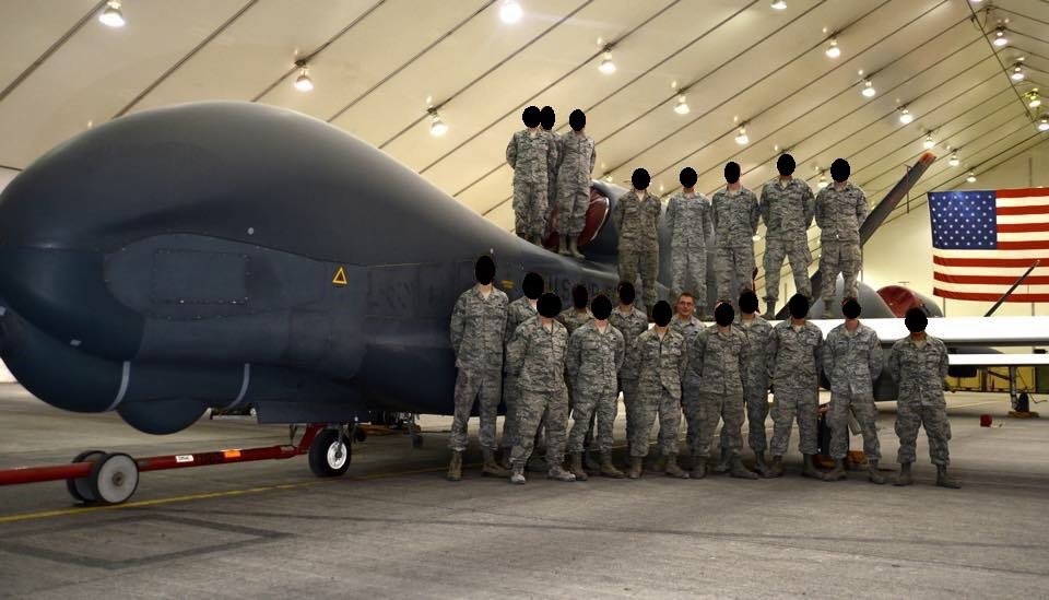 daily timewaster: Actual size of a RQ-4 Global Hawk UAV