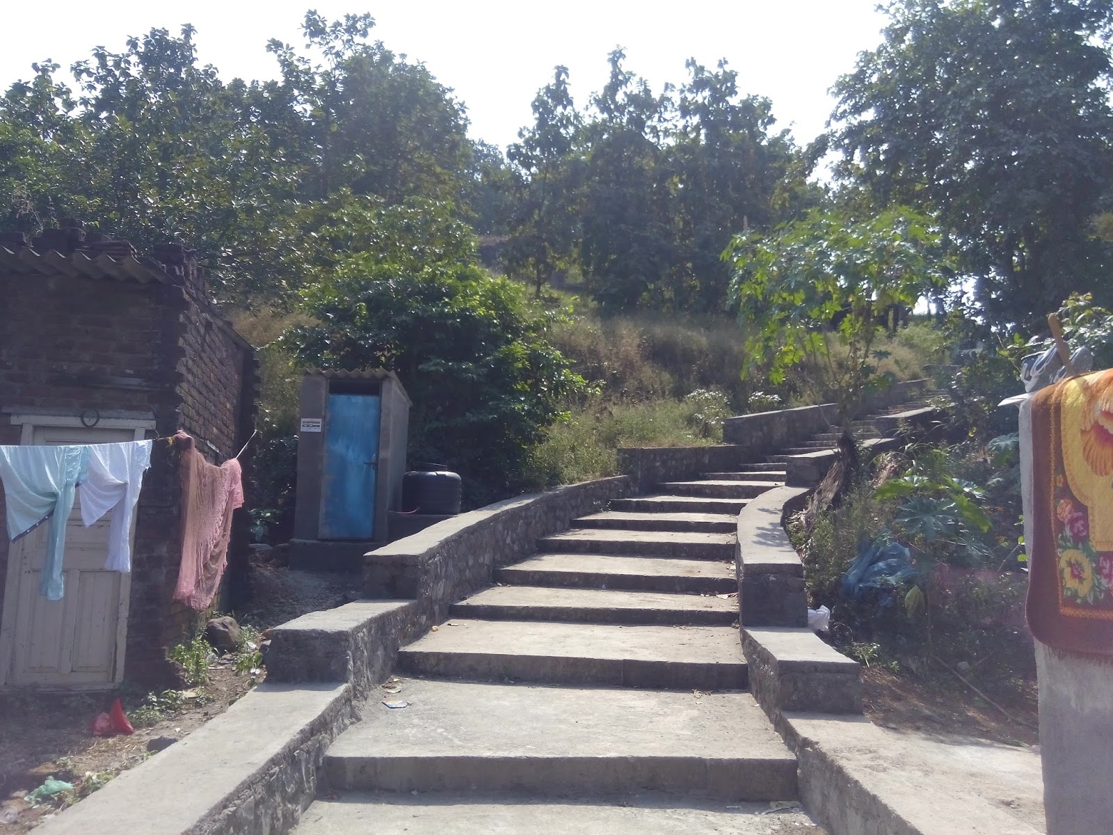 Arjungad aka Bagwada fort in Bagwada near Vapi in Gujarat (India) | The ...