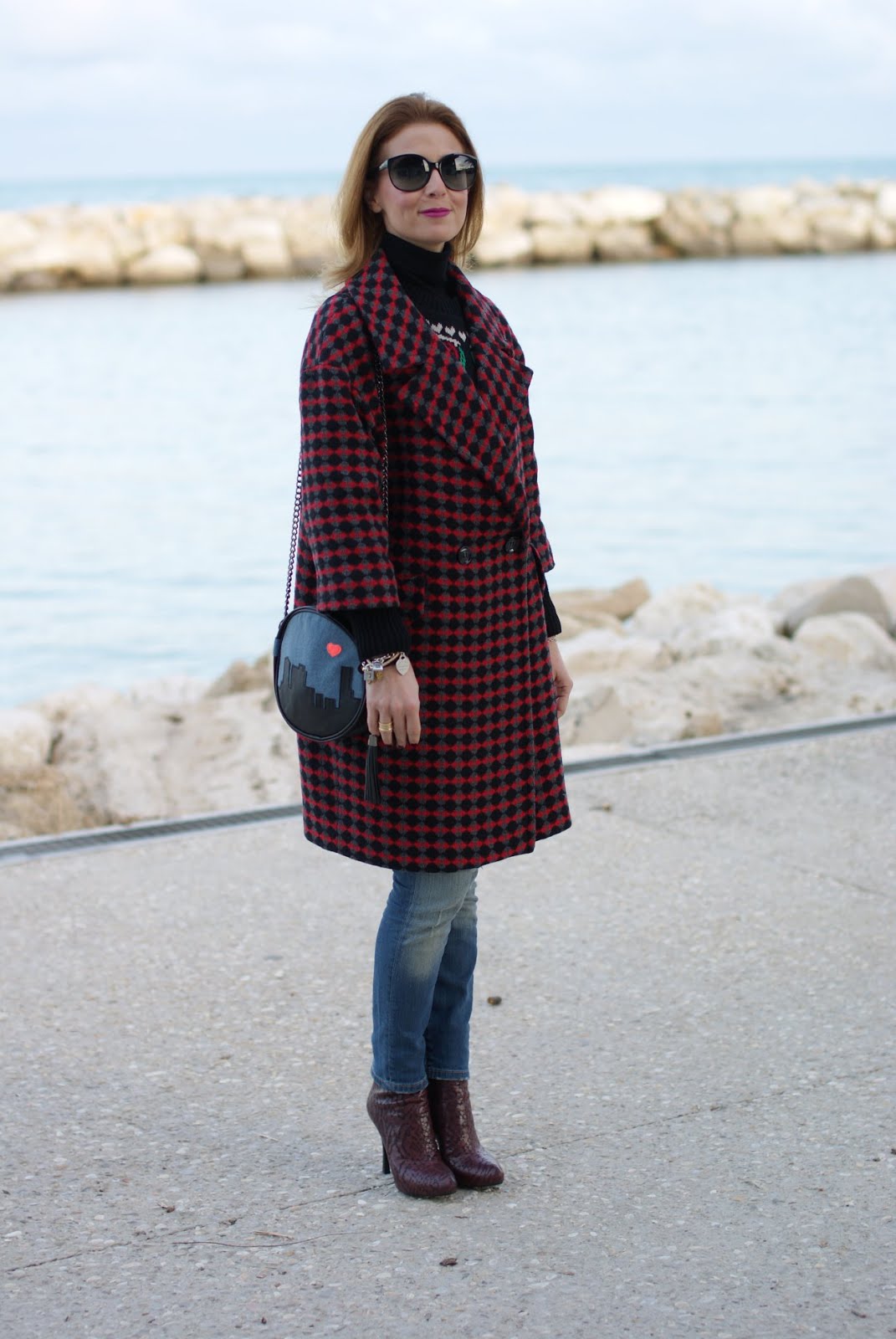Fantasy print coat | Fashion and Cookies - fashion and beauty blog