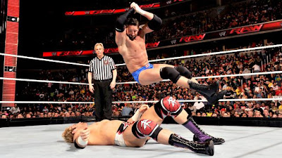 WWE In live!!!!: WADE BARRETT vs ZACK RYDER