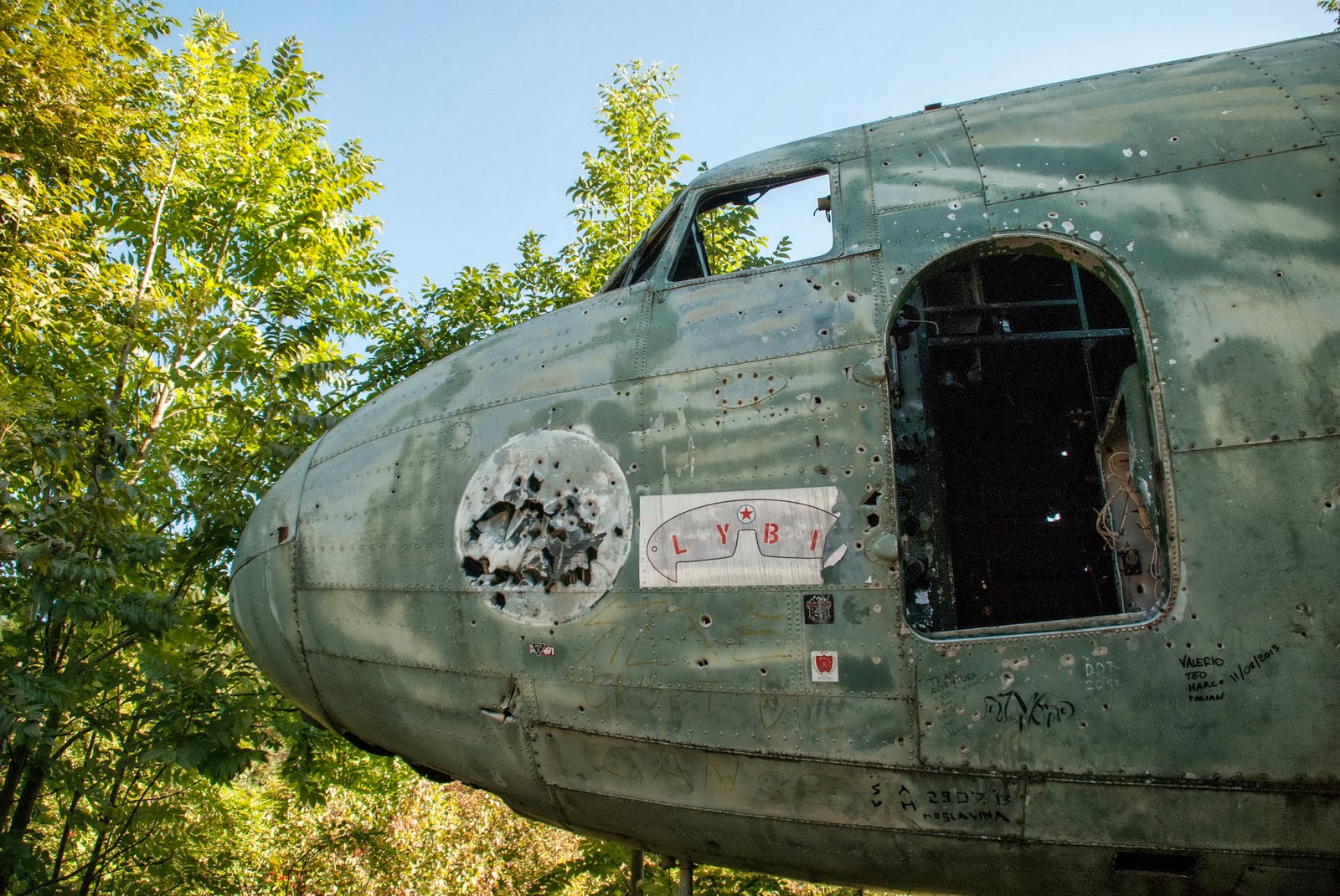 penetratorzy: OBJECT 505 - PODZIEMNA BAZA LOTNICZA ZELJAVA