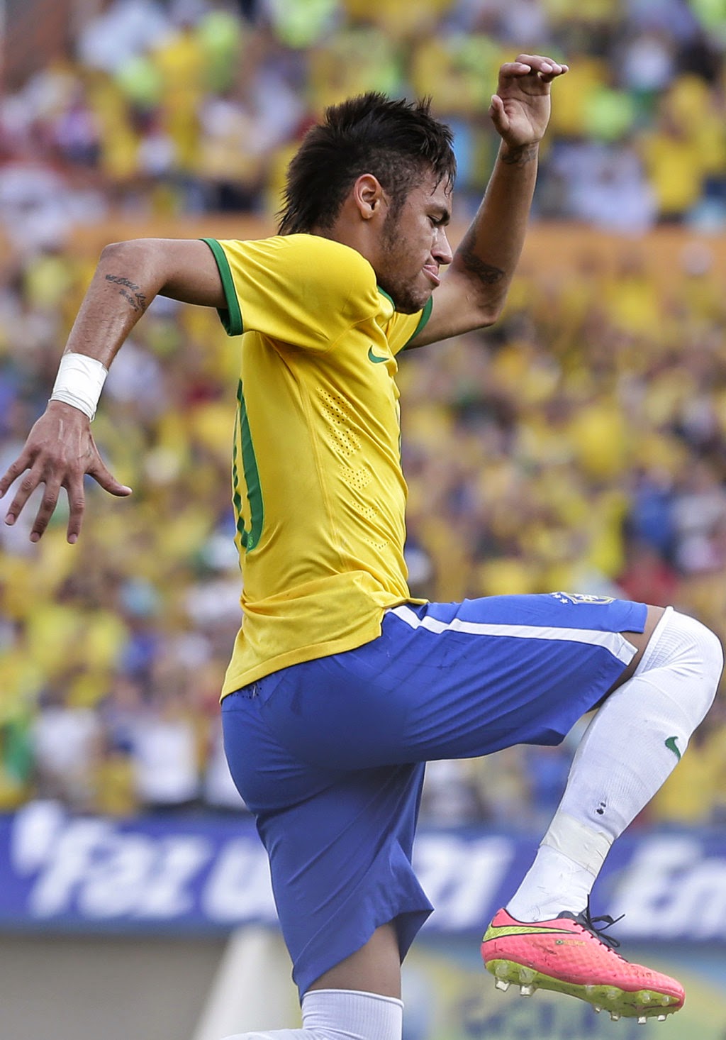 Players Gallery: Neymar Soccer Player Bio News Profile Records Pictures.