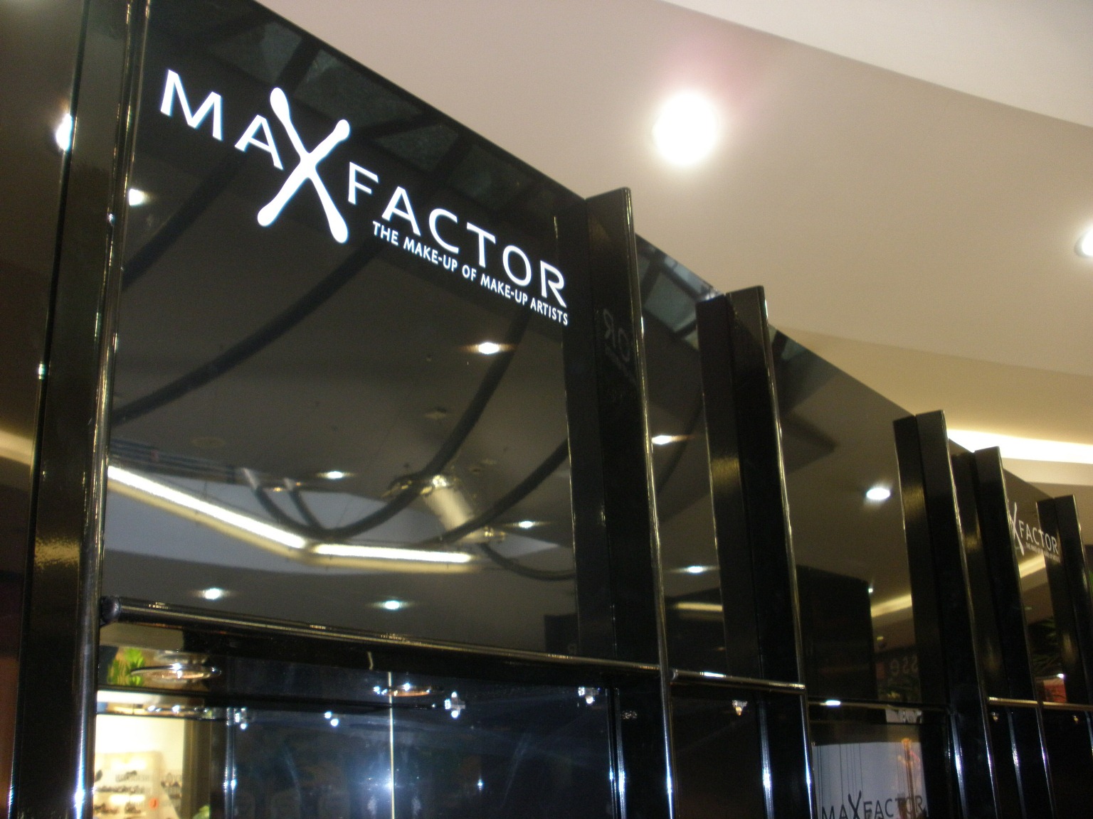 Max factor promocija i škola šminkanja / Max factor promotion and make ...