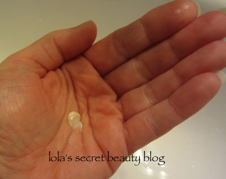 lola's secret beauty blog: vbeauté Rub Off Gentle Facial Exfoliator: Review