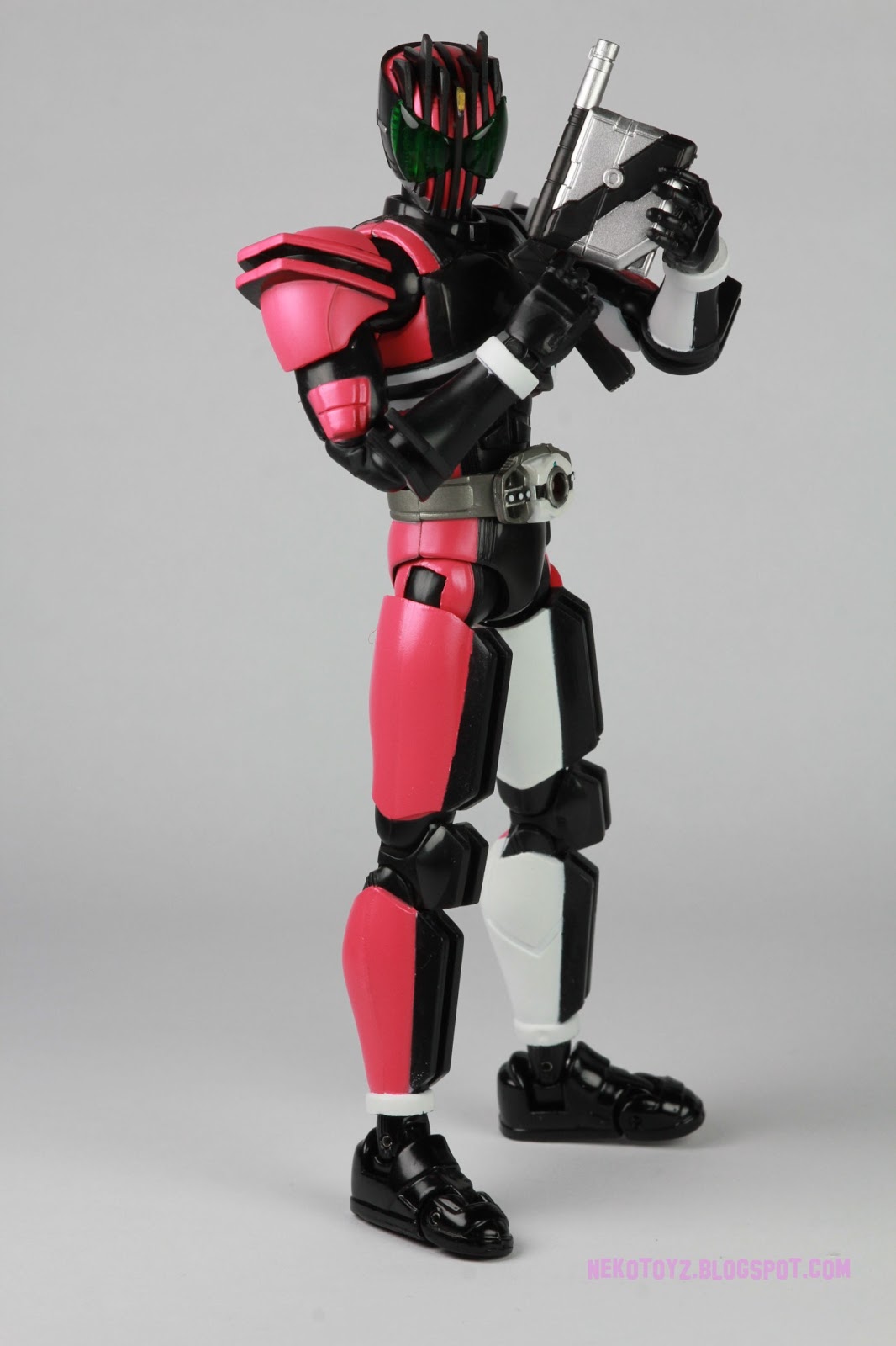 Neko Toyz: S.H.Figuarts Kamen Rider Decade [Violent Emotion] Review