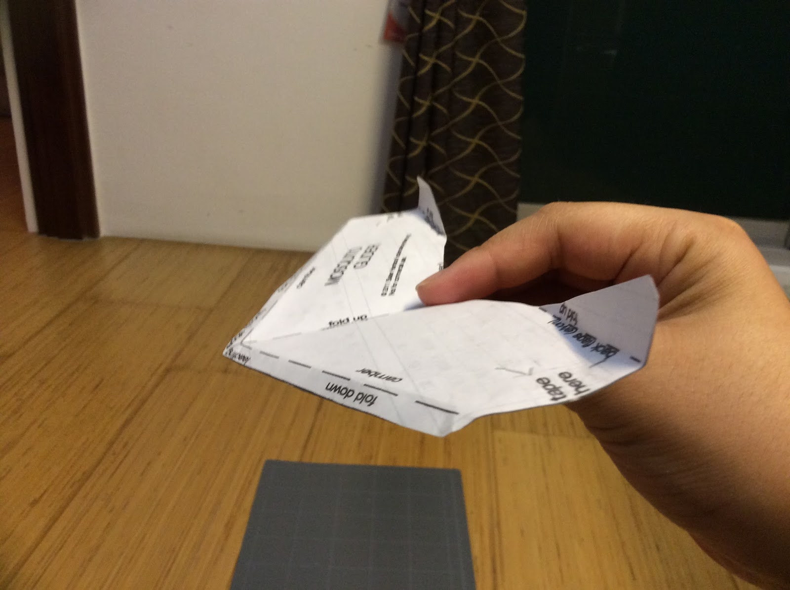 Nelson's Foam Airplanes: How to make a Styrofoam paper airplane? ˋ/ㄧ