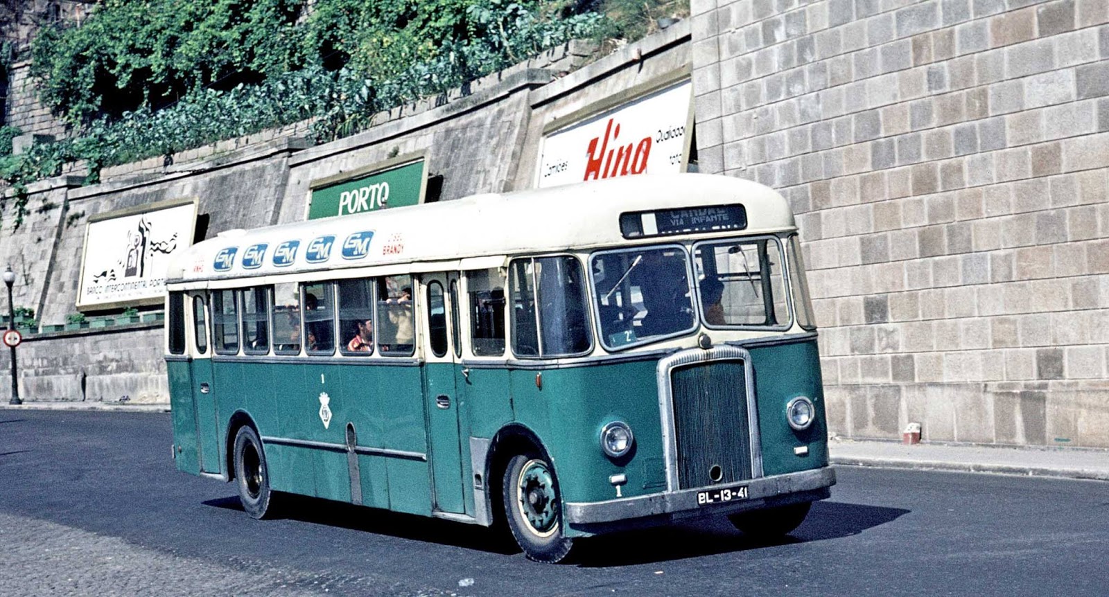 PORTO, DE AGOSTINHO REBELO DA COSTA AOS NOSSOS DIAS: AUTOCARRO I