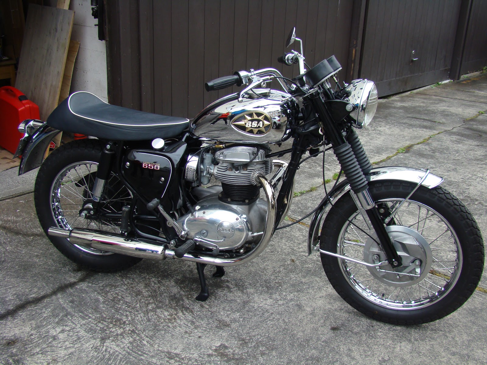 The World of JEK: 1970 BSA A65