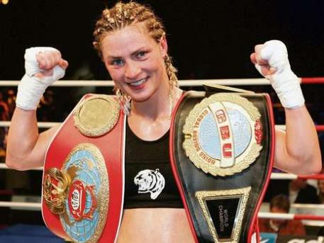 Córner do Leão: Entrevista com Alesia Graf