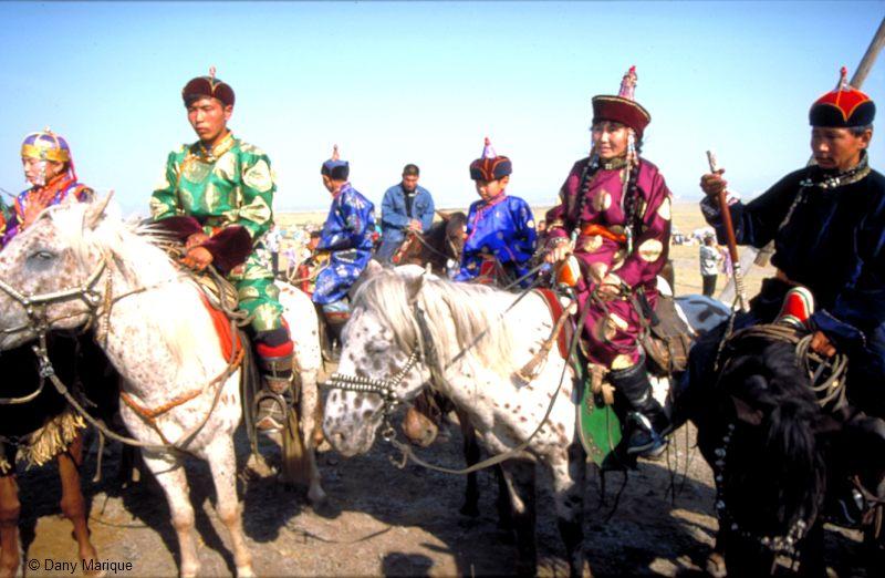 FolkCostume&Embroidery: Overview of the Costumes of Turkestan