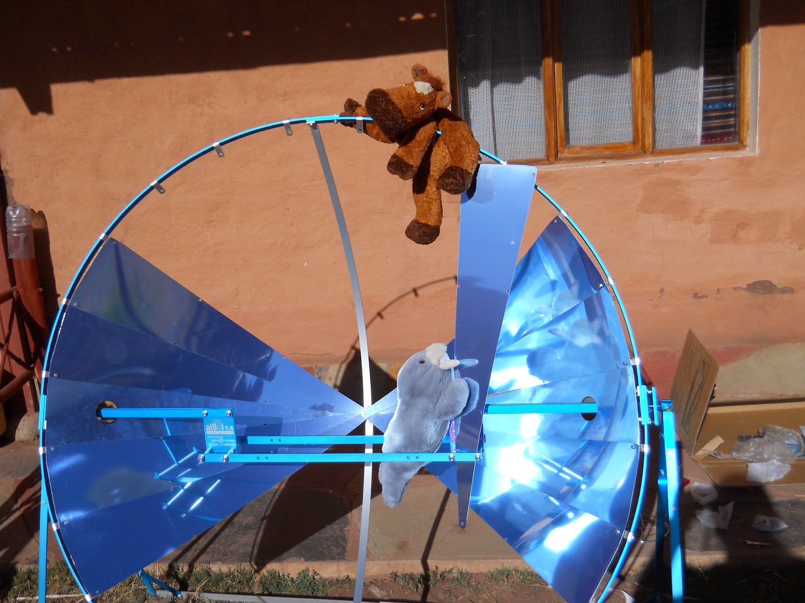 SOL y Dar y Dar: Como hacer una cocina solar parabólica Alsol K14