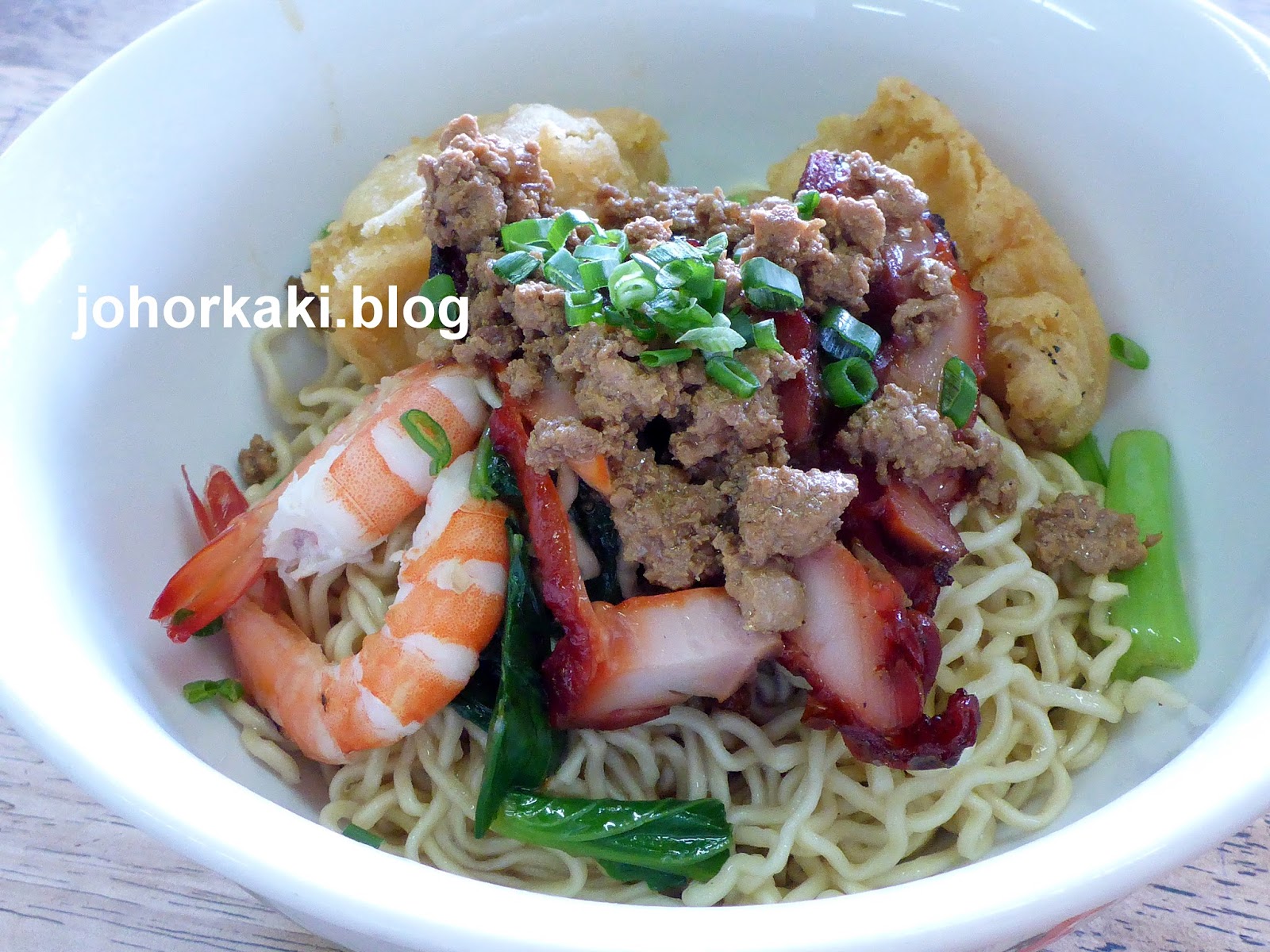 Orang Kampung Home of Sarawak Kolo Mee in Johor JB 山顶面家 ⭐⭐⭐ |Tony Johor ...