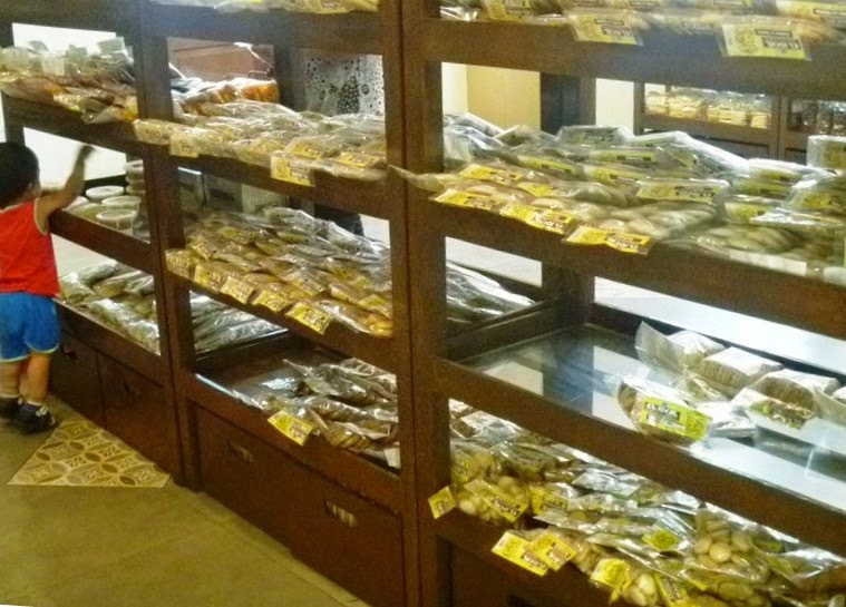 F.Y.I. (Fire Your Imagination): Restaurant Review: El Ideal Bakery ...