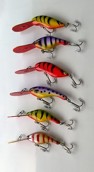 Deep River Lures: Murray Cod and Golden Perch lures.