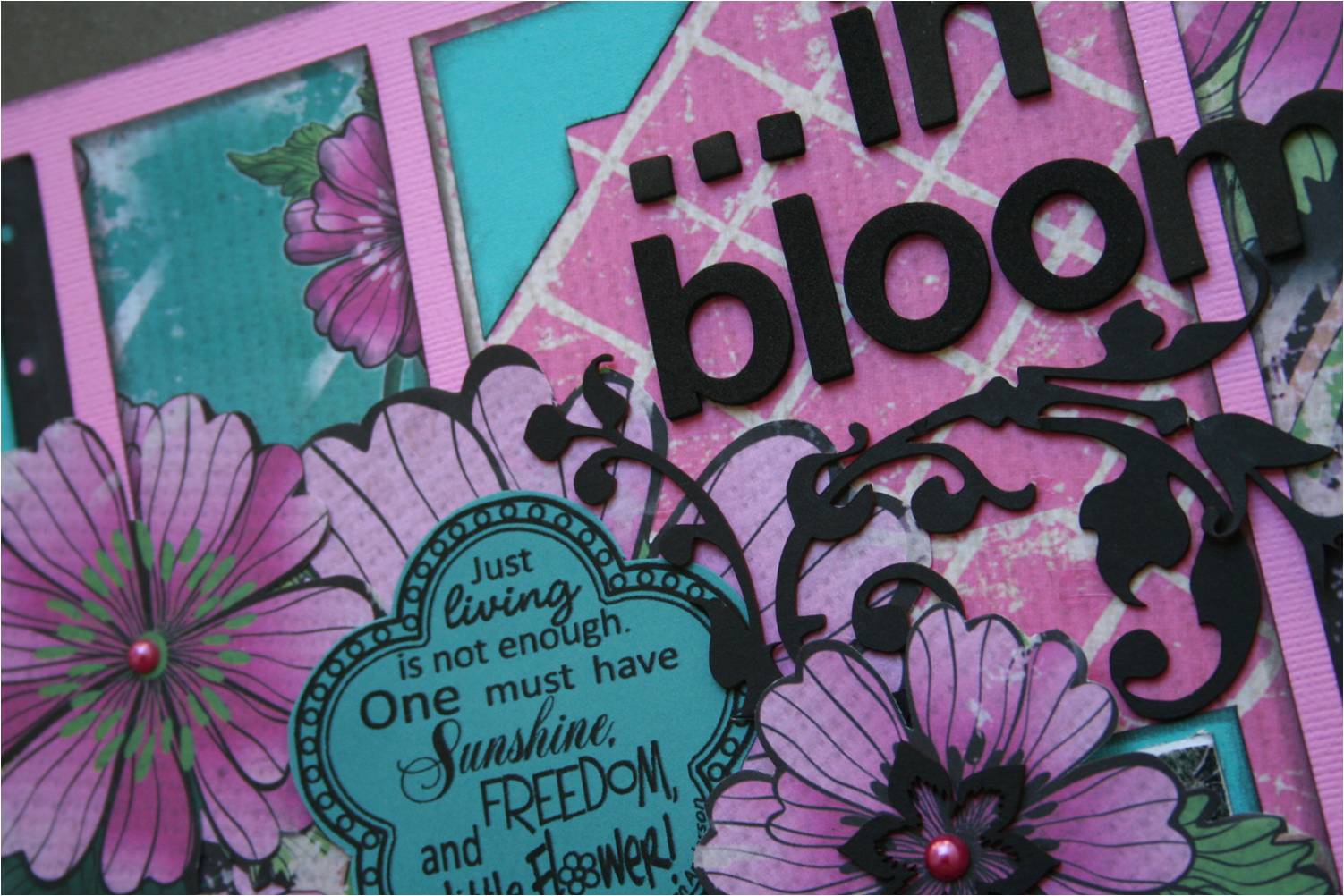 Scrap Collections Design Team: FLORAL TRESSEL class instructions