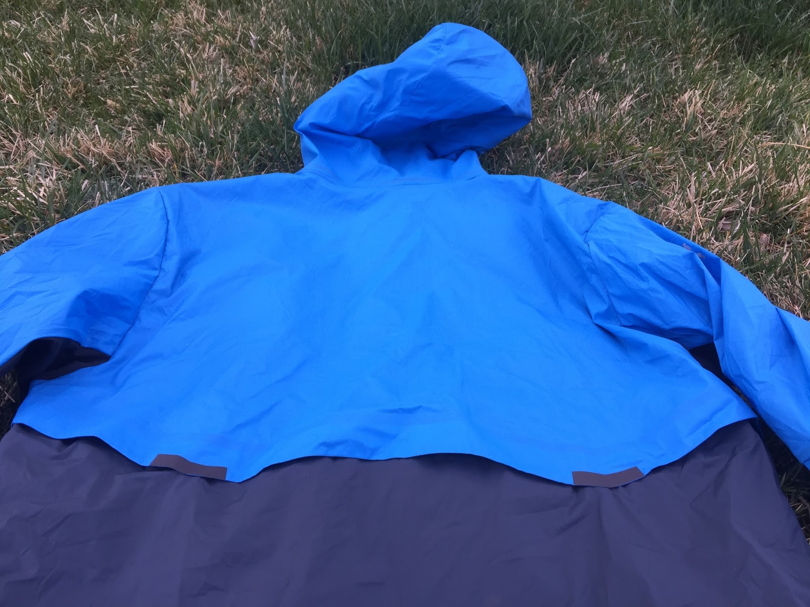 Road Trail Run: ON Running Men's Apparel Review: Top Notch, Swiss ...