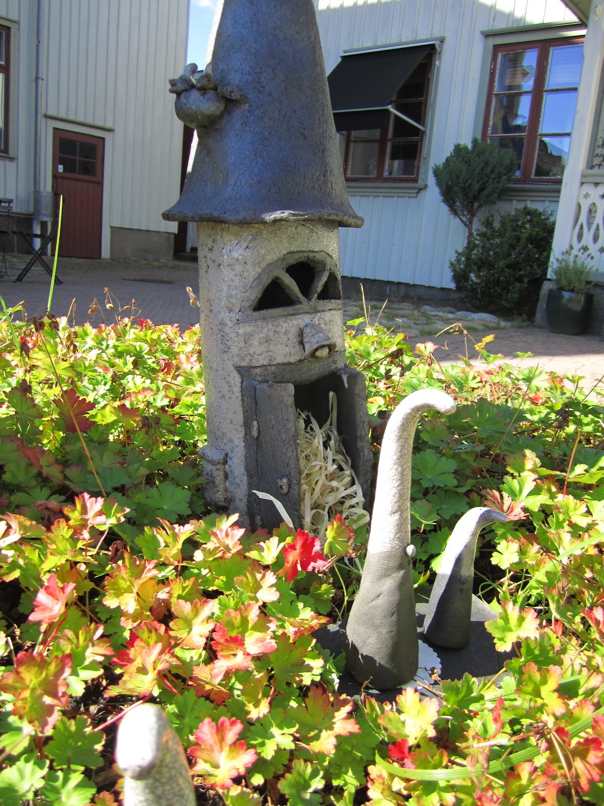 House of Eden Interiör: Konstrunda i Herrljunga