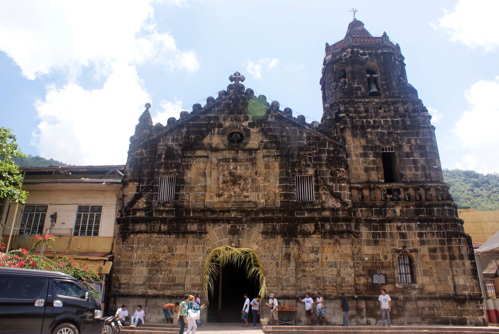 Jekoy Express: The 14 Churches Of Laguna