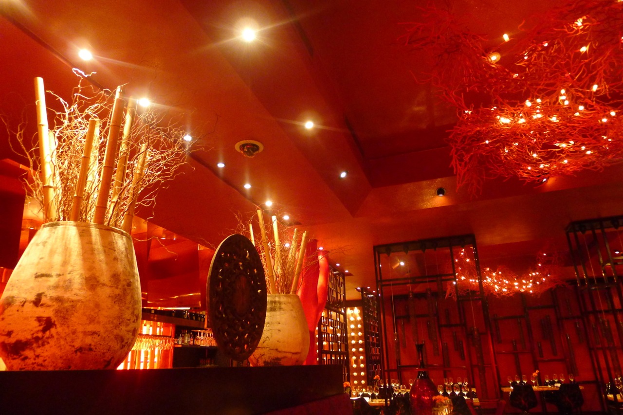 HUNGRY HOSS: Vermilion & Cinnabar, Manchester