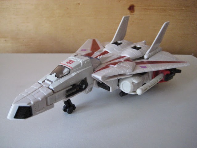 ChCse's blog: Toy Review: Transformers Cybertron-Con 2013 Jetfire