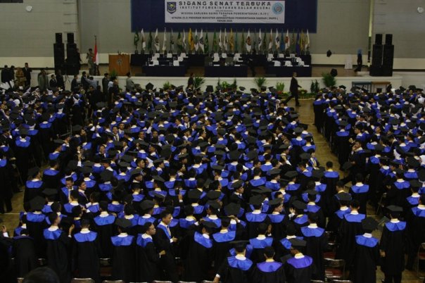 STPDN Angkatan 17: Wisuda & Pengukuhan Purna Praja STPDN 17