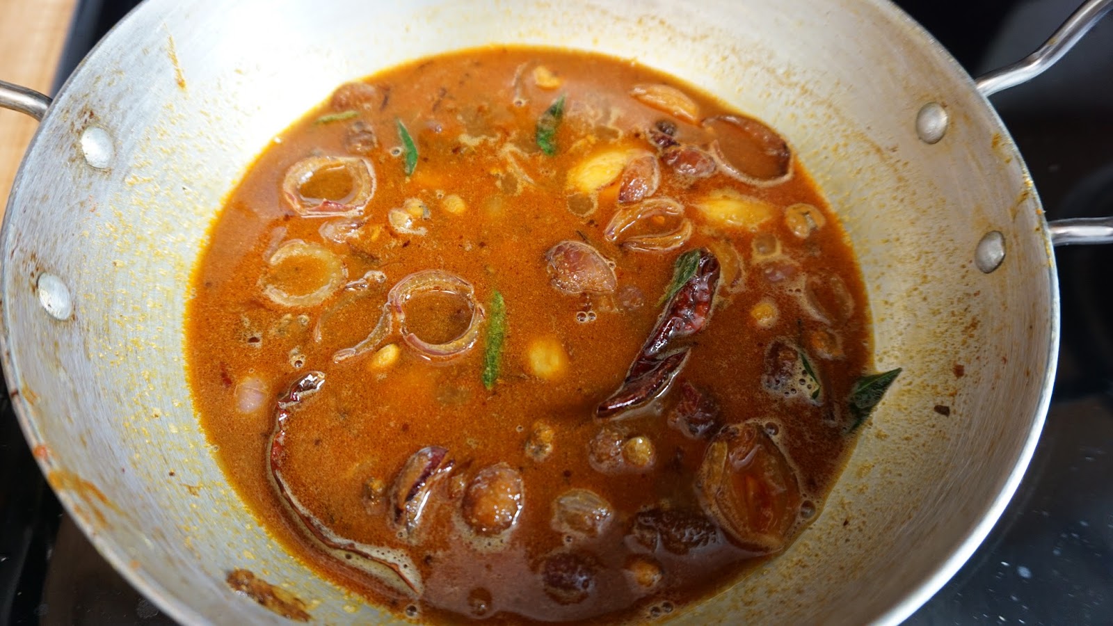 Vatha Kuzhambu Recipe | Steffi's Recipes