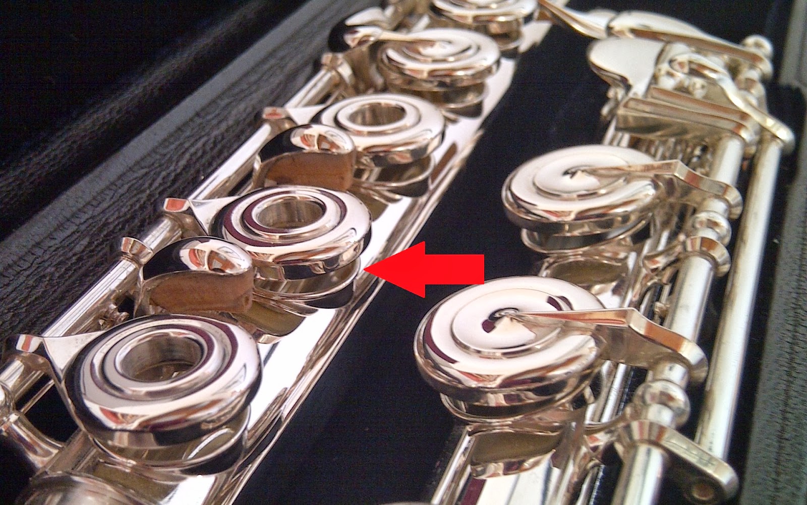 Flute Builder : Zinki: Powell’s Tone Hole Extrusion Process