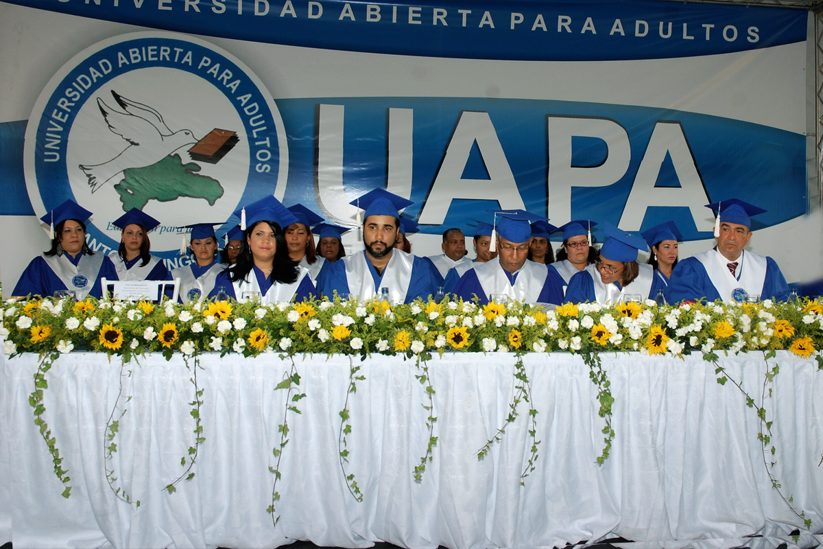 UAPA TE INFORMA: UAPA RECINTO SANTO DOMINGO GRADUA 465 PROFESIONALES