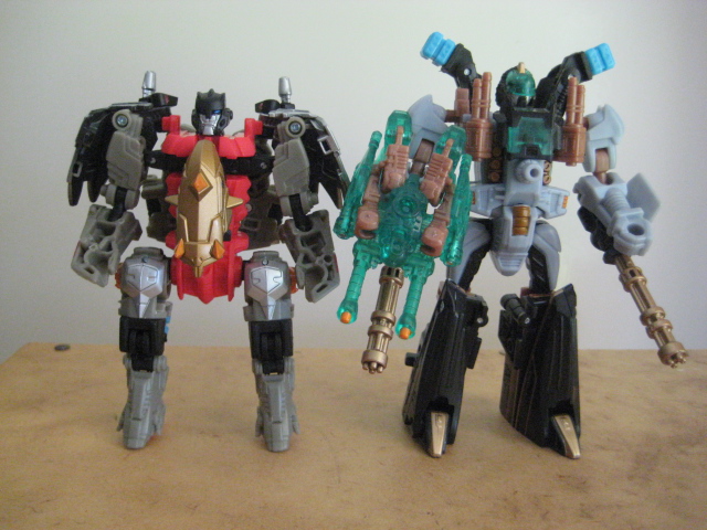 ChCse's blog: Toy Review: Transformers PCC Grimstone w/ Dinobots