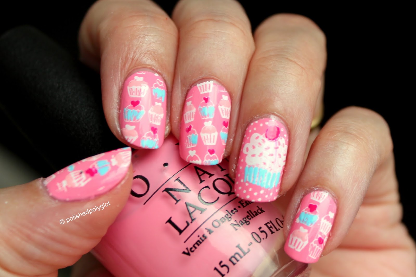 NOTD | Nail art with cupcakes / Polished Polyglot