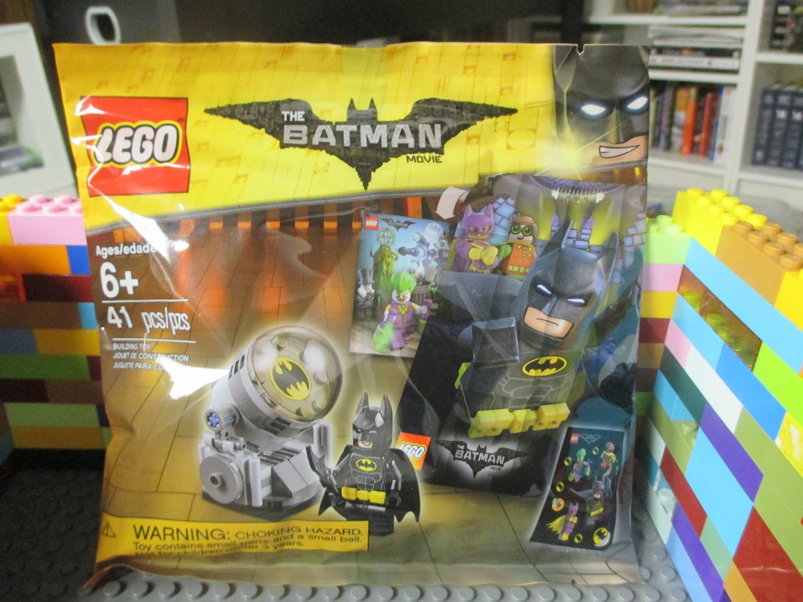 LEGO 5004930 The Batman Movie ACCESSORY PACK Bat Signal Promotiona l ...