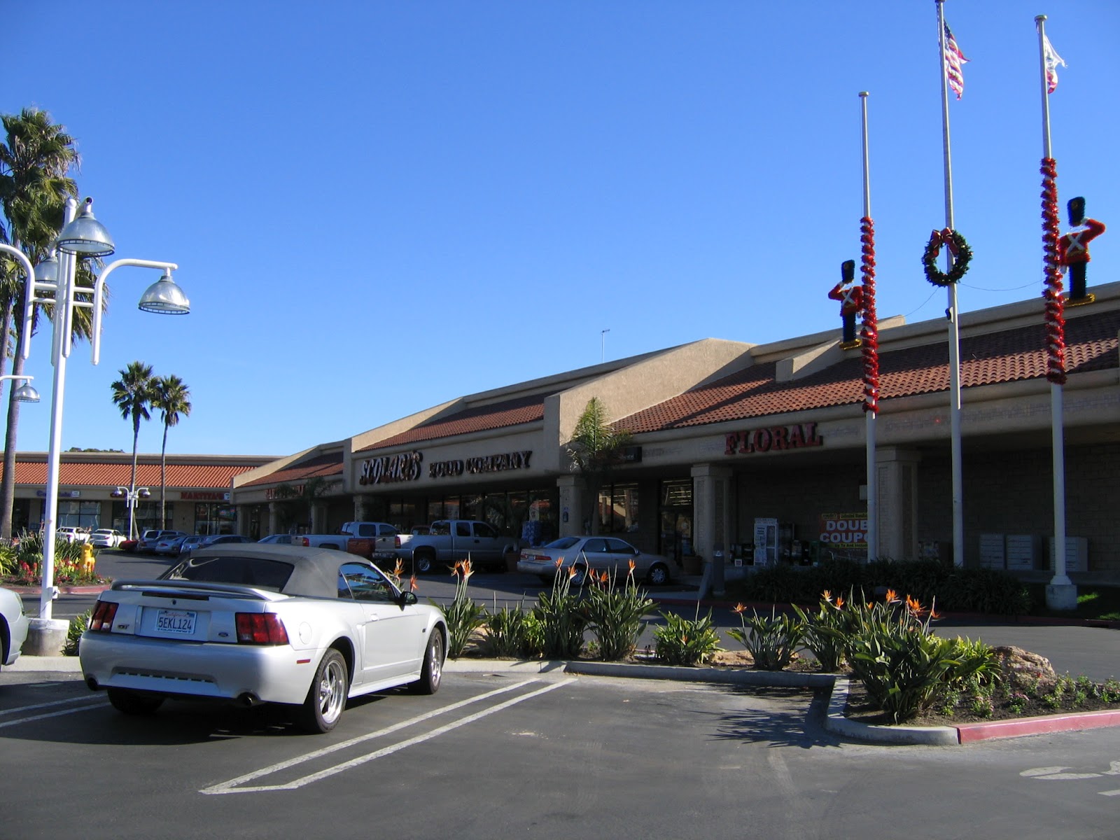 Storewanderer: Scolaris closing California Stores!