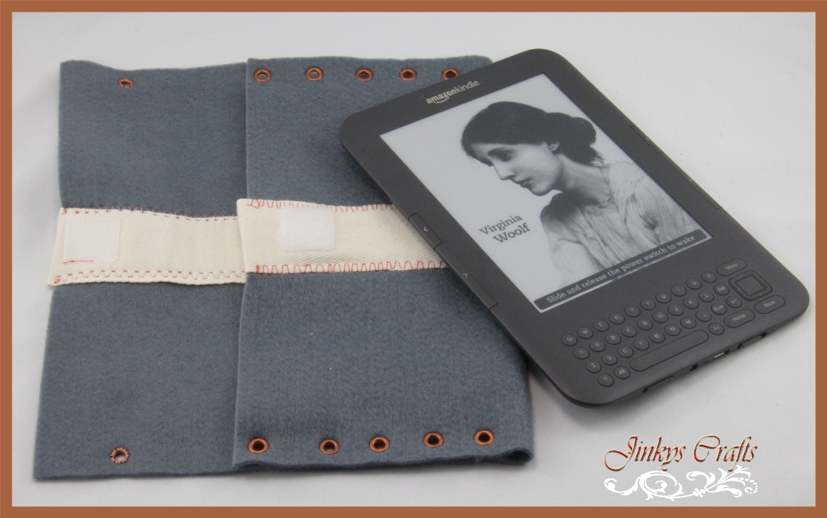 Jinky's Crafts & Designs: Felt Kindle Case - Day 11