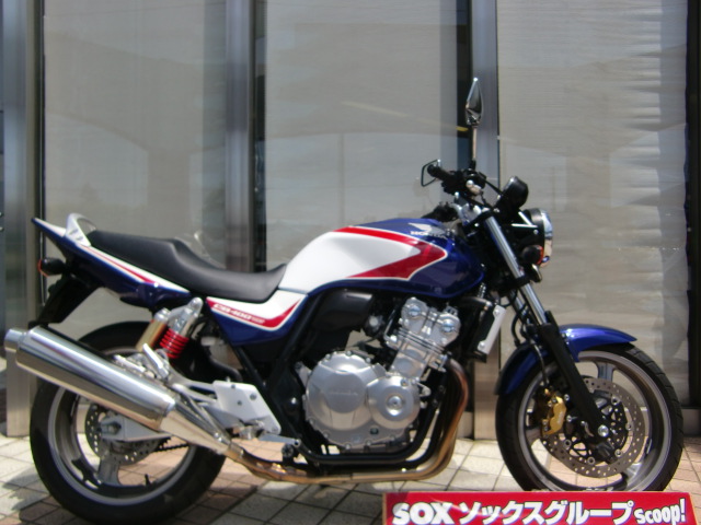 SOX越谷店スタッフブログ: CB400SF 好評レンタル中！！ カラースケッチ