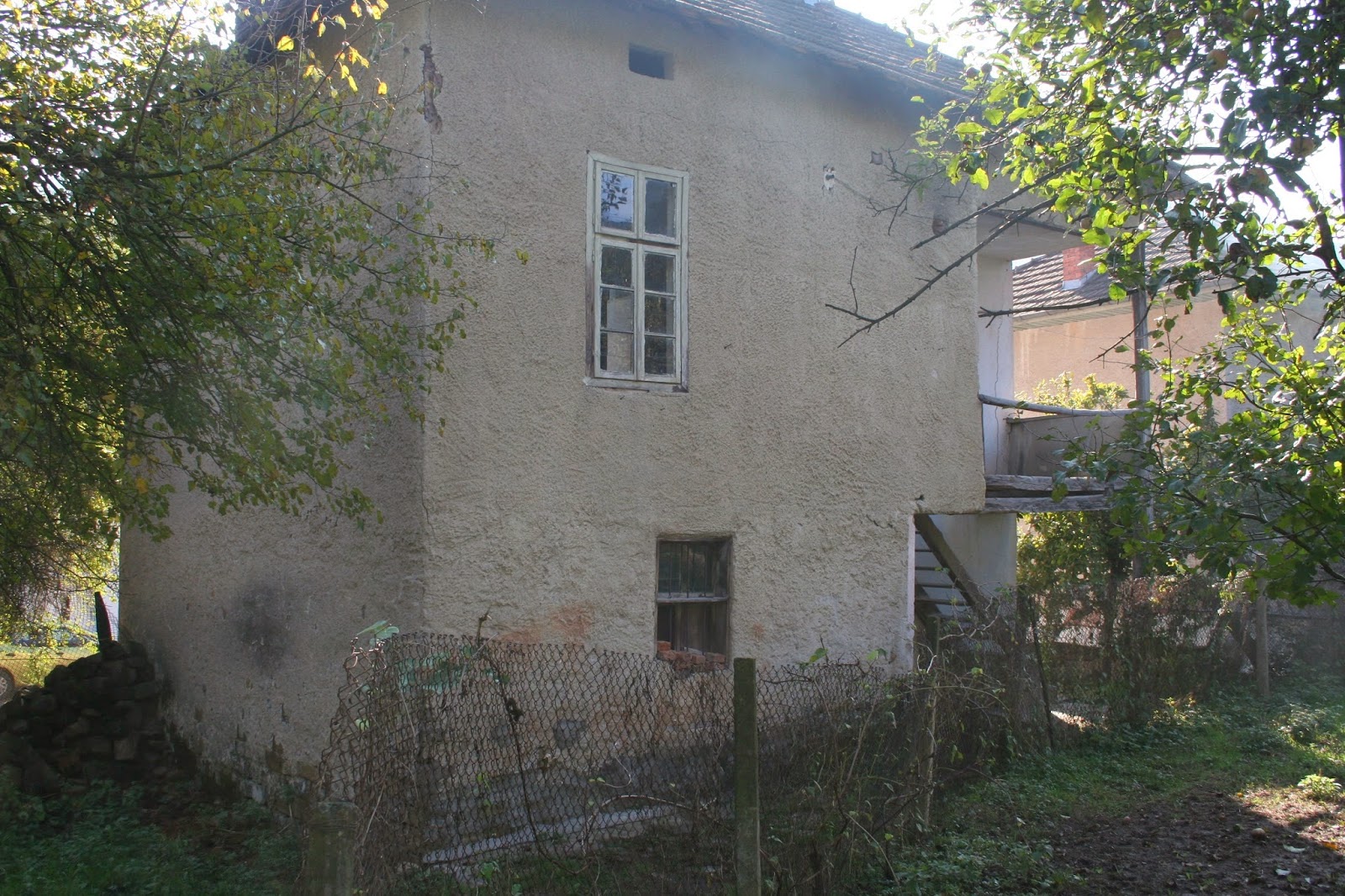 86. Goodbye, builders - Auntie Bulgaria