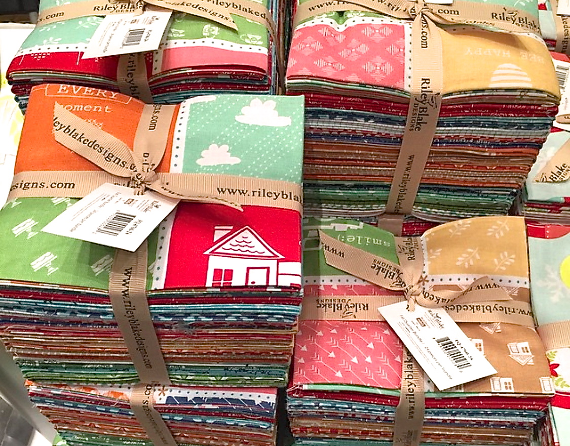 Bee In My Bonnet: Modern Minis Fabric - Almost Here!!!