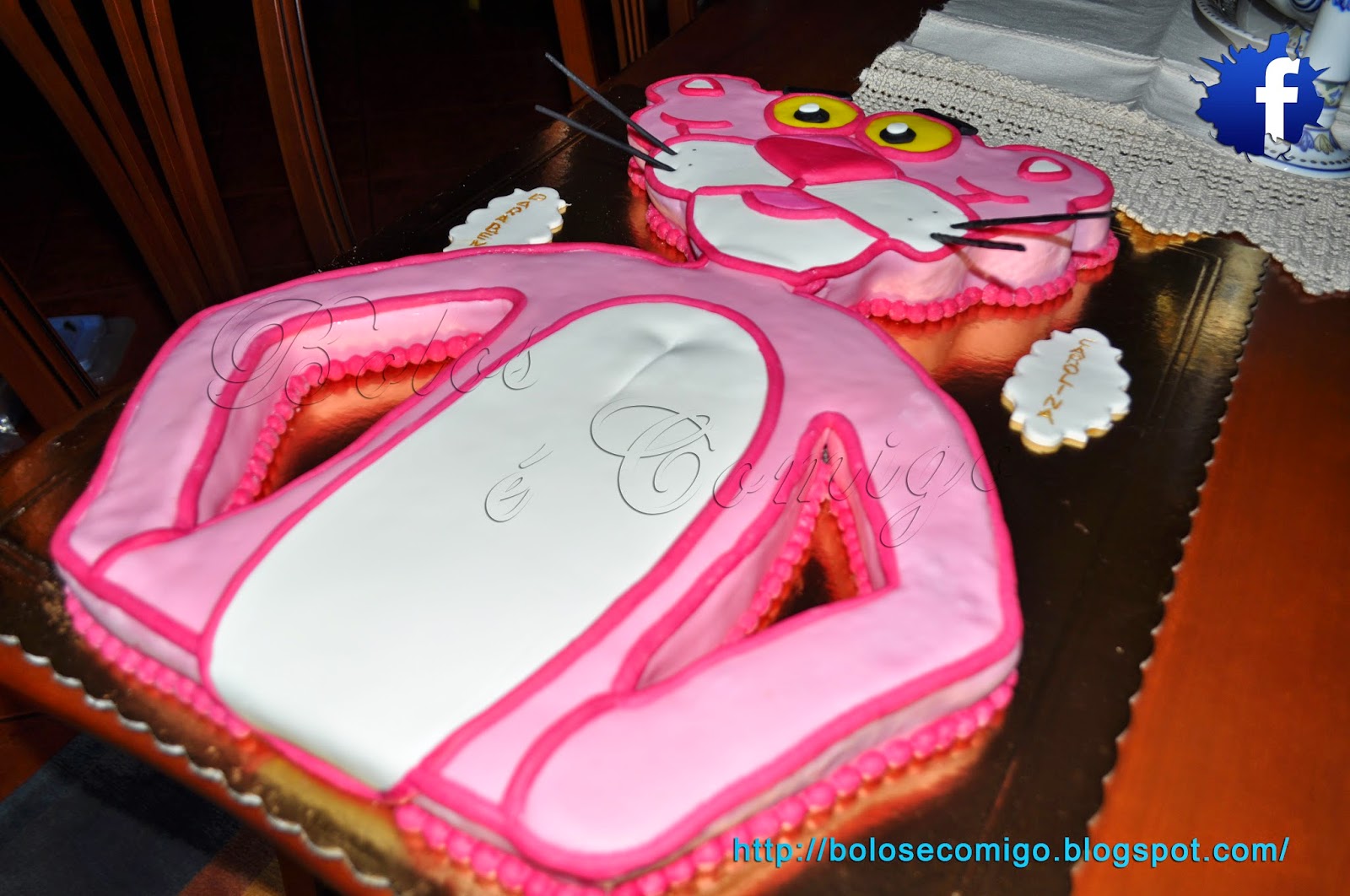 BOLOS É COMIGO...: Bolo Pantera cor-de-rosa