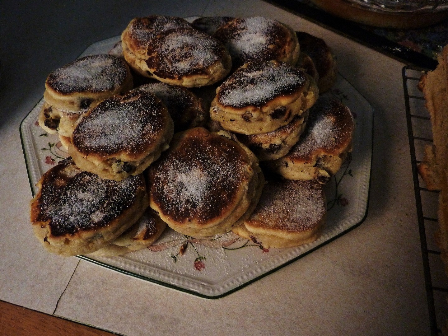 Pipsqueak's Noms: Birthday Extravaganza: Welsh Cakes (Bakestones, Picau ...