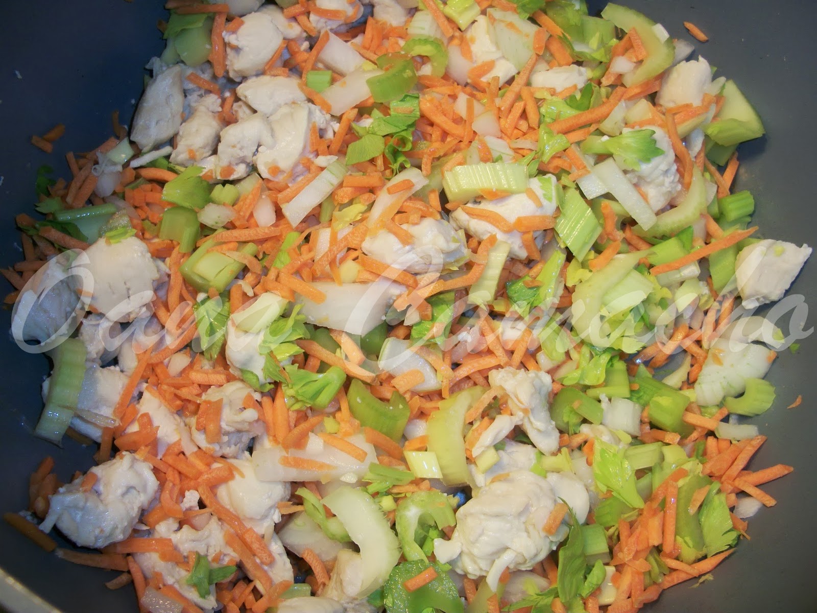 Cooking with love ! : Supa de gulii cu pui ( Kohlrabi & Chicken Soup )