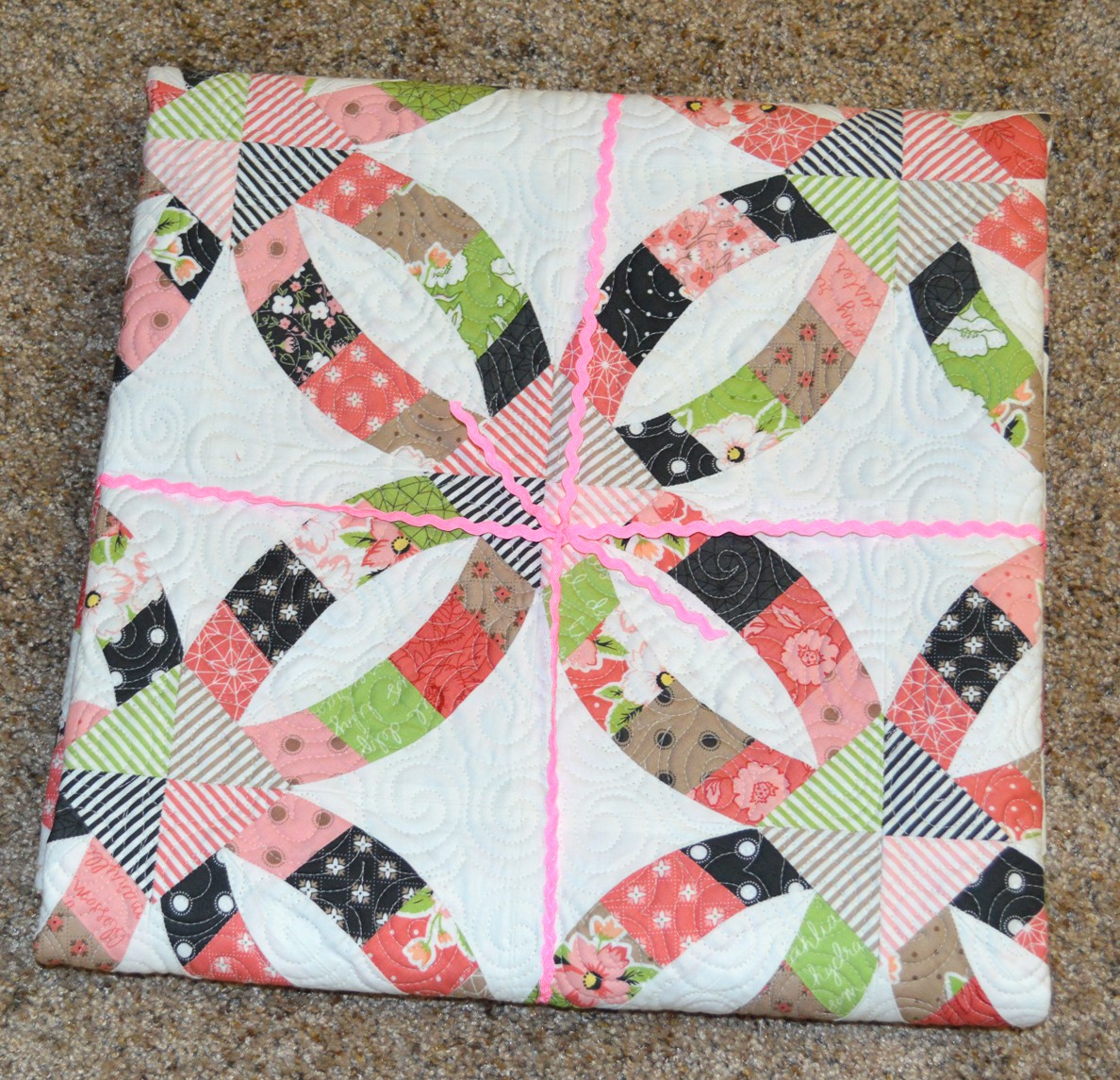 Happy Quilting: Tip Toe Through the Tulips