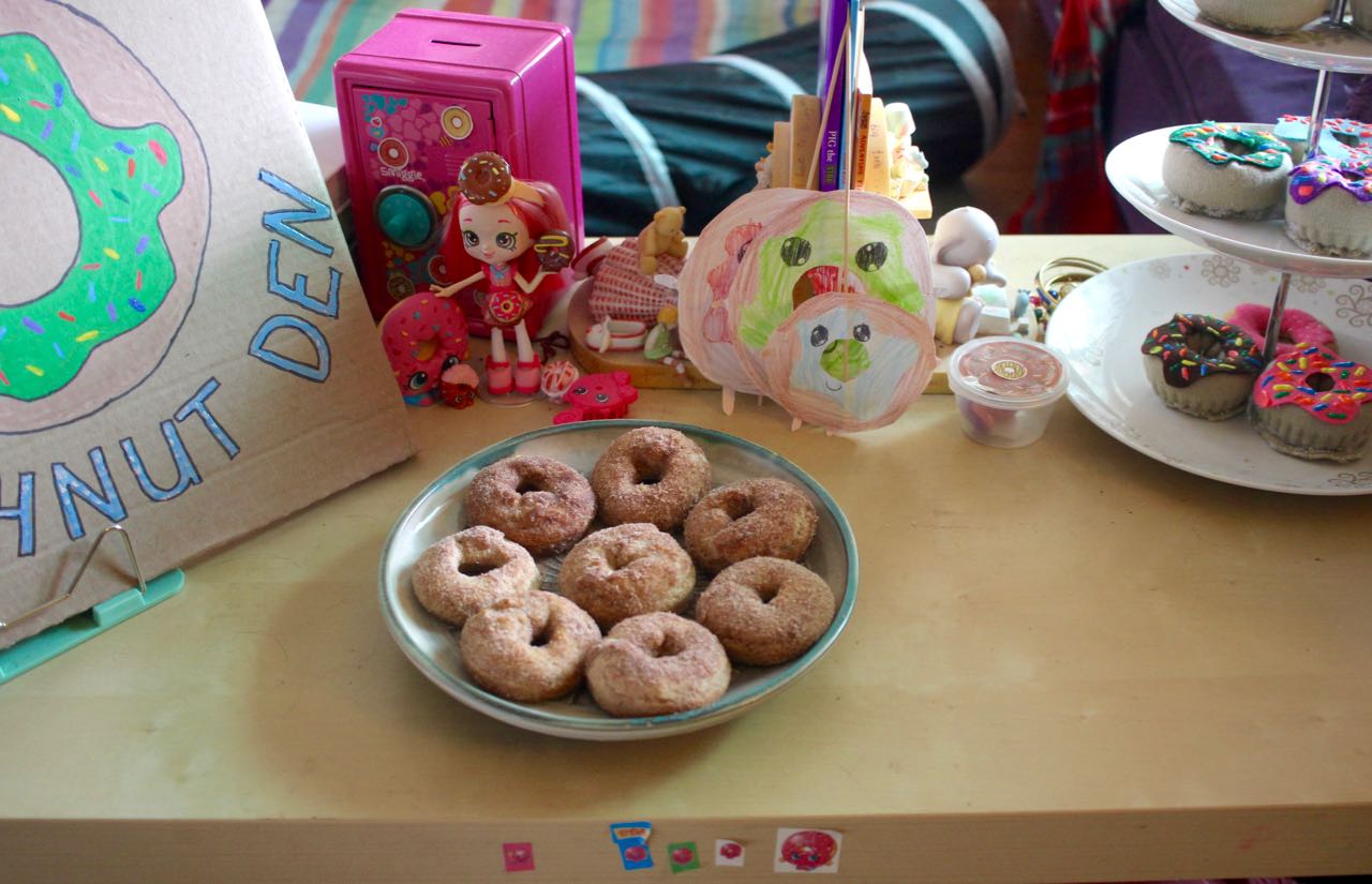 Green Gourmet Giraffe: Baked doughnuts with baking powder (vegan) and a ...