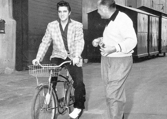 CÁMARA RODANTE: LAS BICICLETAS DE ELVIS PRESLEY... A 36 AÑOS SIN "El ...