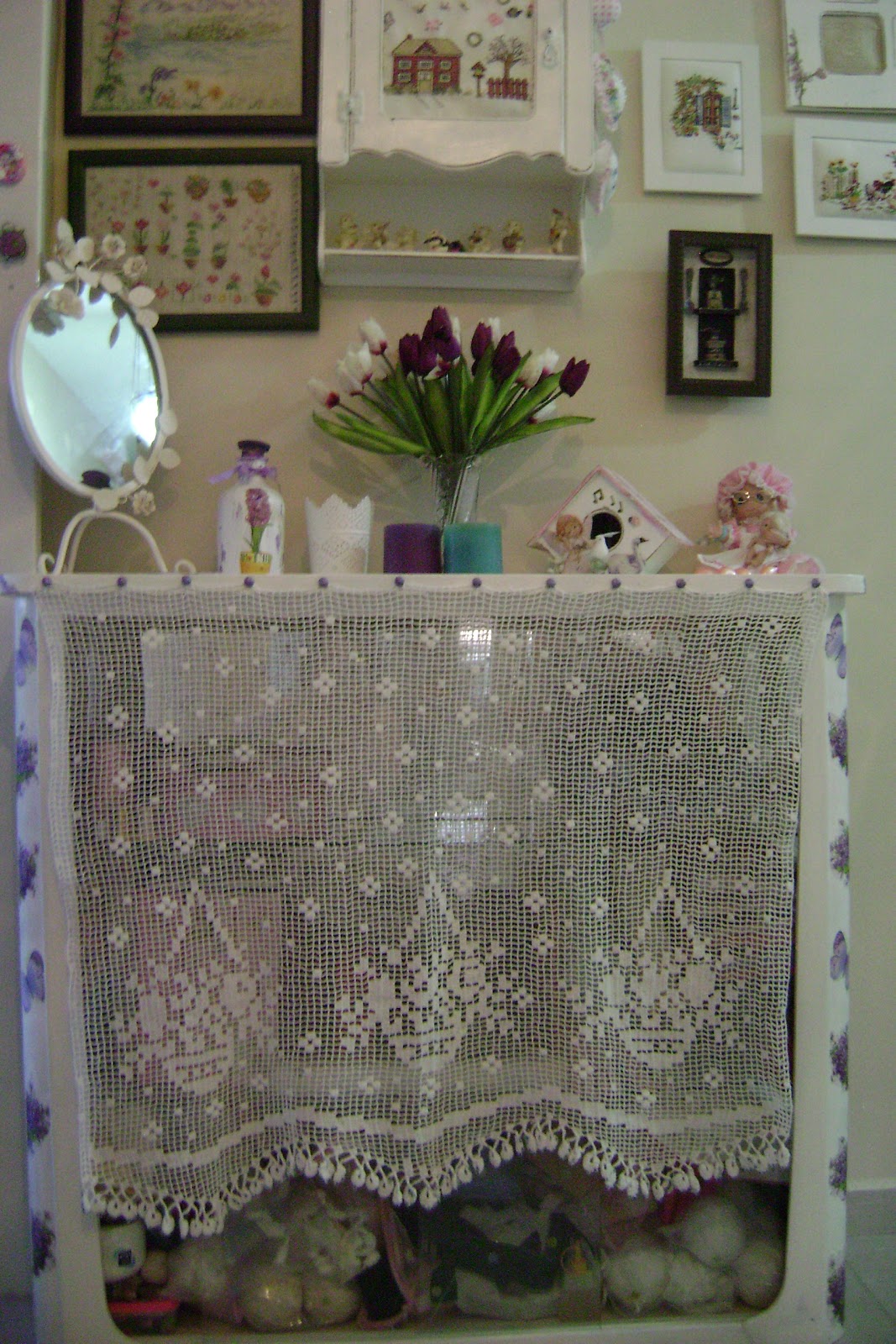 CİHAN'IN BAHÇESİ: cokkkk eski bir vitrin.....