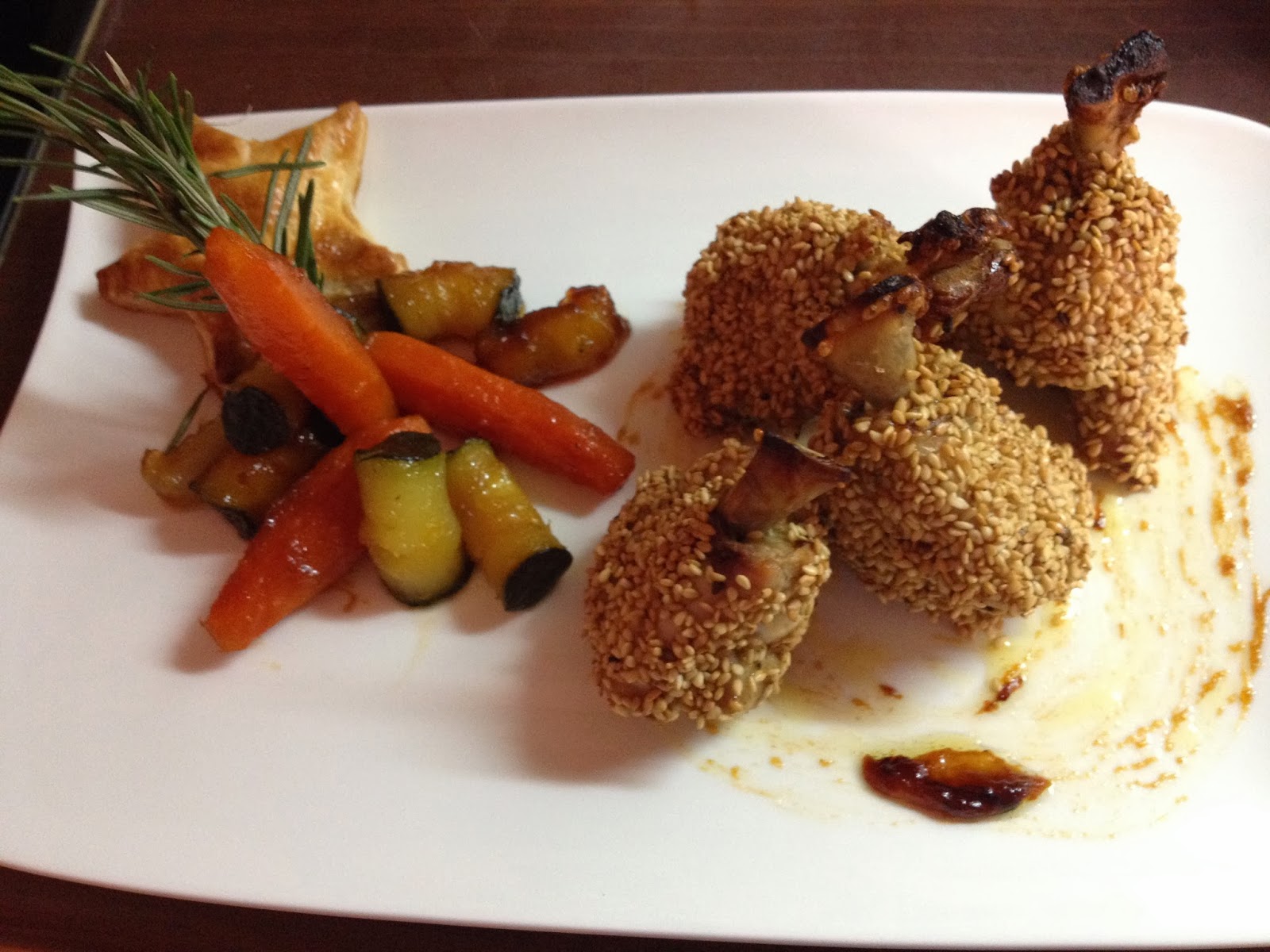 Muslitos de pollo macerado con cítricos y cobertura crujiente de sésamo ...