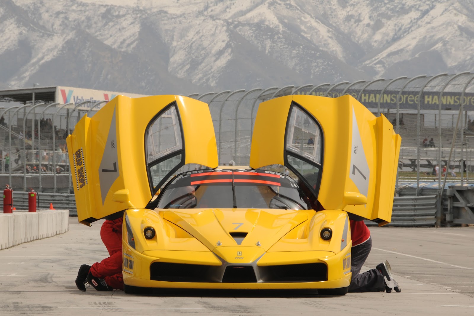 Ferrari FXX & 599XX - Up close and Personal