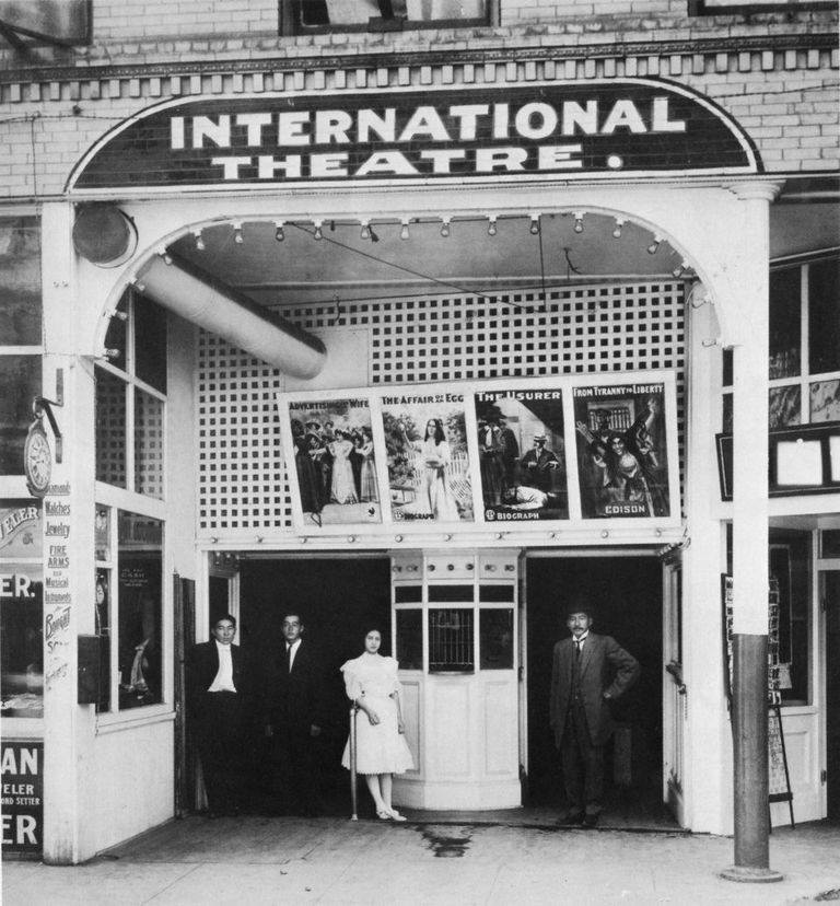 Los Angeles Theatres: International Theatre